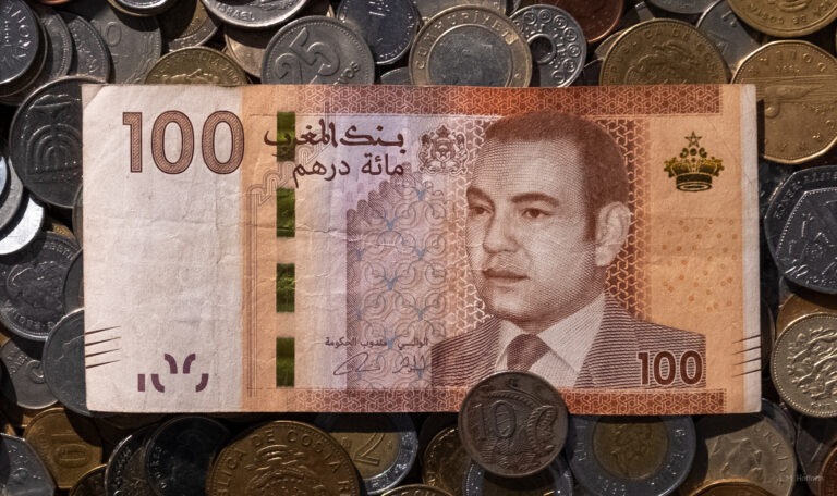 100 Dirham in Morocco and the Surprising Result of Bribing a Policeman ...